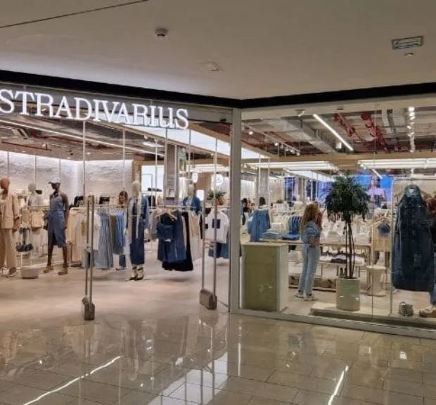 Stradivarius Online Store: Latest Fashion Trends