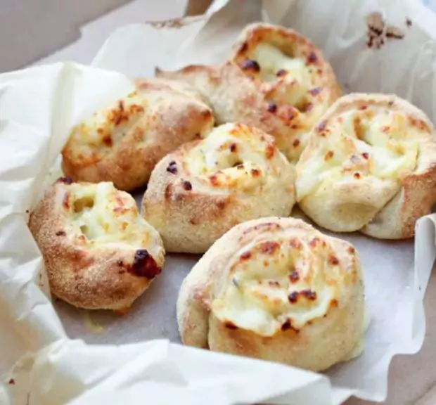 Bite-Sized Bliss: Dive into Domino's Twisted Dough Balls